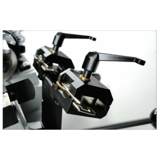 Keyline BI 201 | Machine à clés à gorge | Keyline France | Keyfirst ...